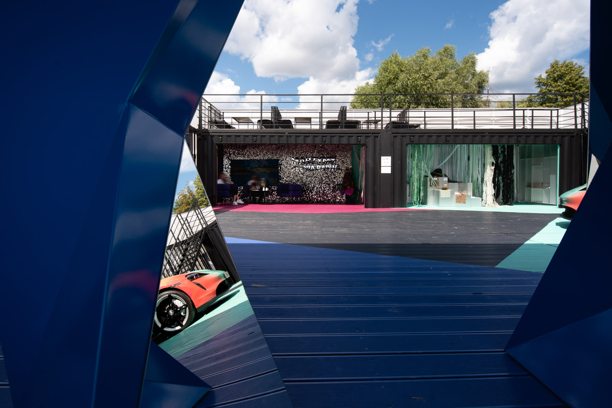 Porsche pavilions - mode:lina™ -- mode:lina™